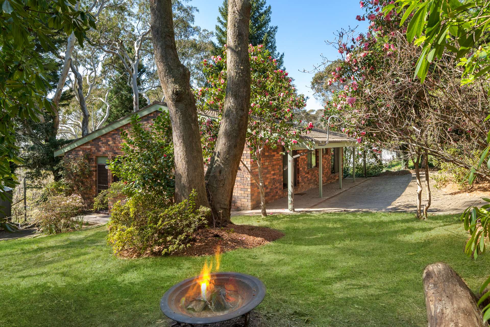 72 Railway Parade, Medlow Bath NSW 2780 | Purcell Property